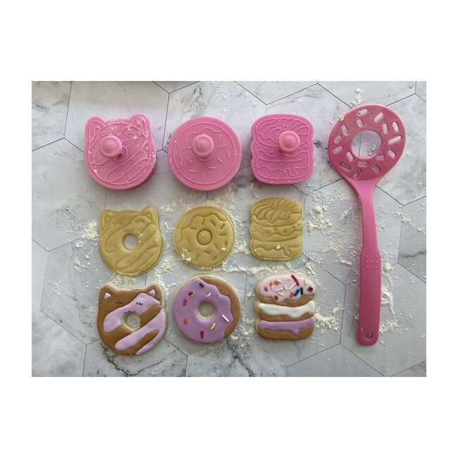 Donut Shoppe Cookie Stamp & Flipper Set - Home Decor Party Goods ...