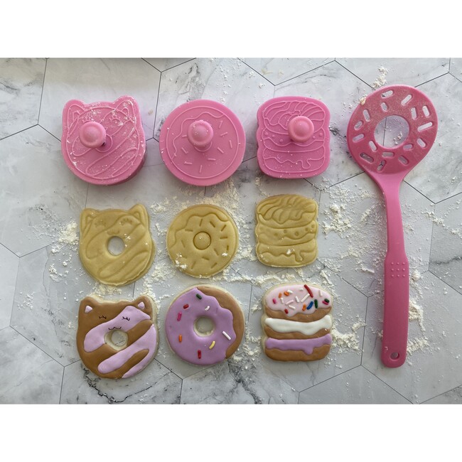 Donut Shoppe Cookie Stamp & Flipper Set - Handstand Kitchen Party Goods ...