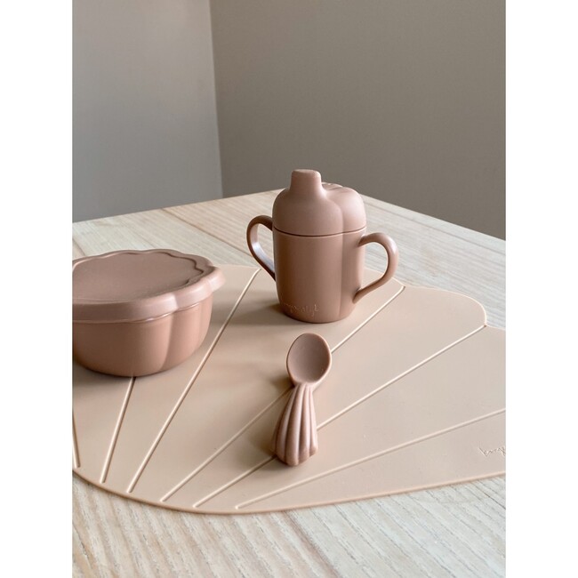 Silicone Clam Set, Blush - Konges Slojd Nursing & Feeding | Maisonette