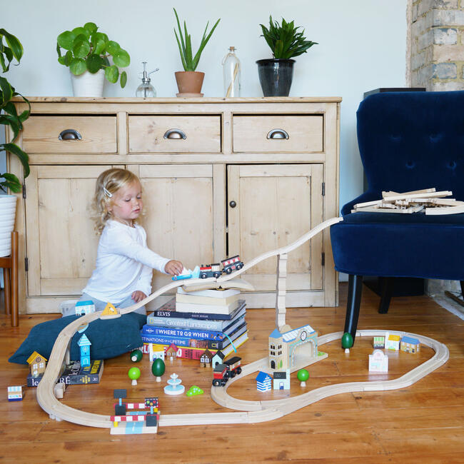 Royal Express Train Set - Le Toy Van Vehicles & Trains | Maisonette